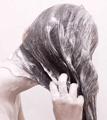 Você conhece a técnica Co-wash para lavar os cabelos?