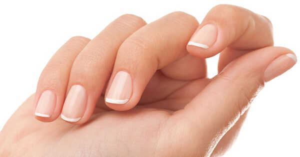 Está com unhas fracas ou quebradiças? Saiba o que fazer
